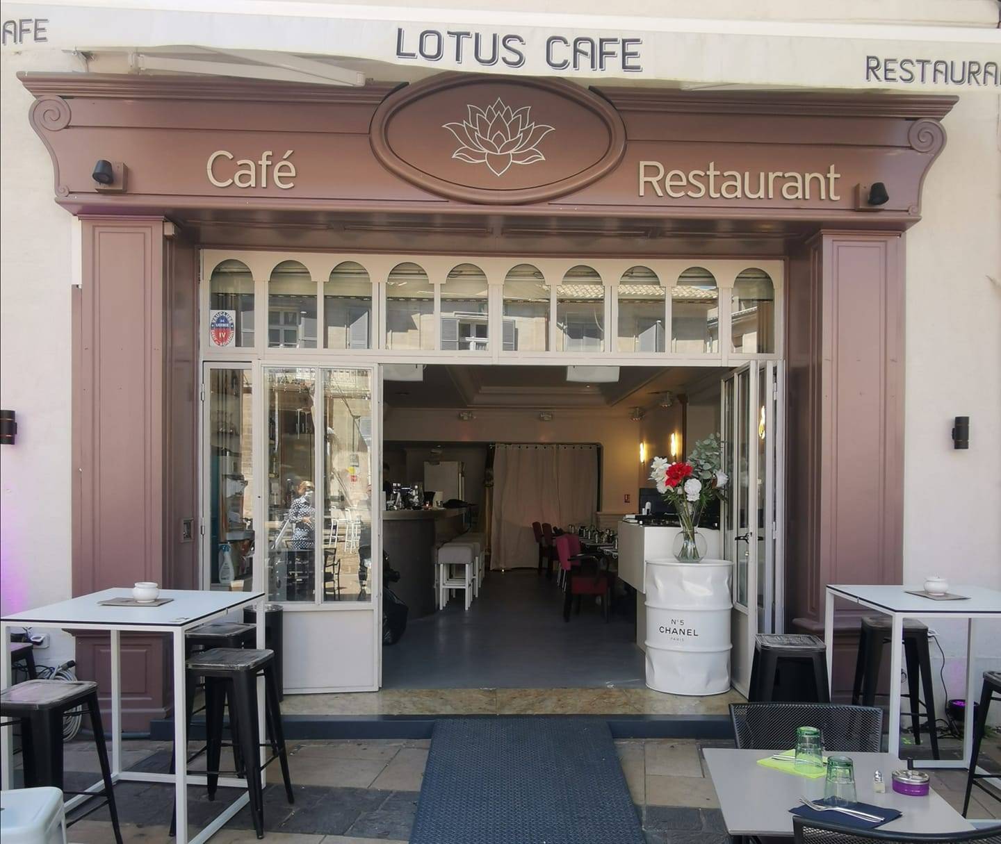 Adresse - Horaires - Téléphone - Lotus Café - Restaurant Avignon